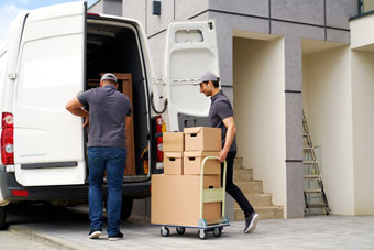 8 Cheap Ways to Move Across the Country (2024) | ConsumerAffairs®