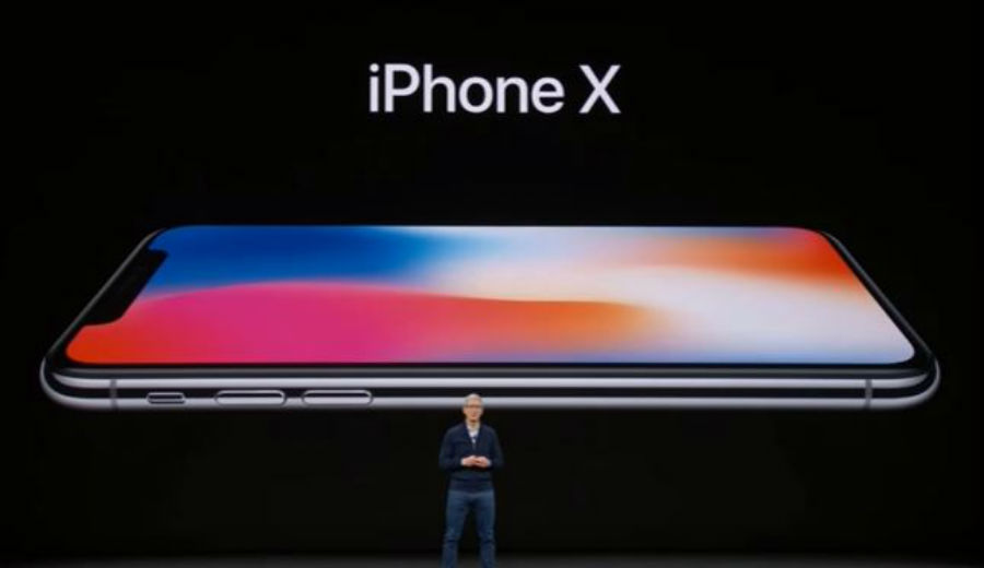 Apple reveals its newest generation of iPhone devices Apple reveals its newest generation of iPhone devices